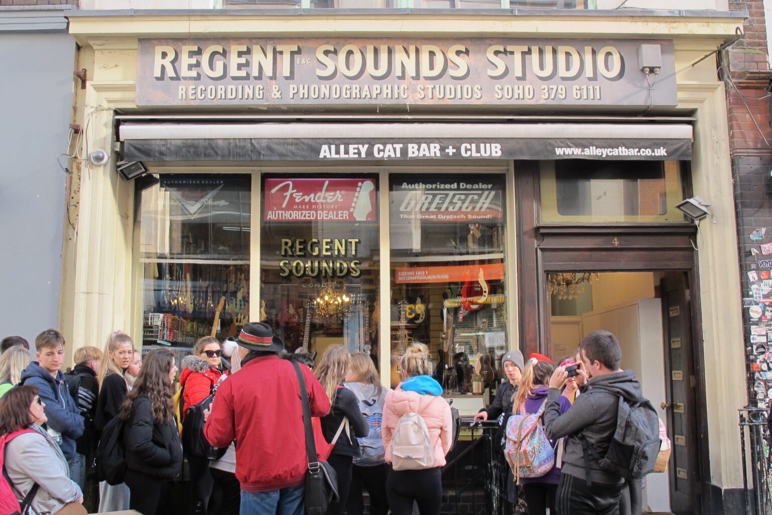 London Soho Music Walk – London Rock Tours